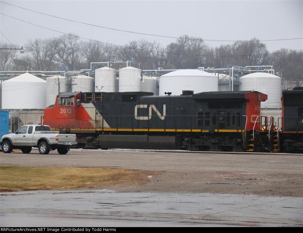 CN 2613
